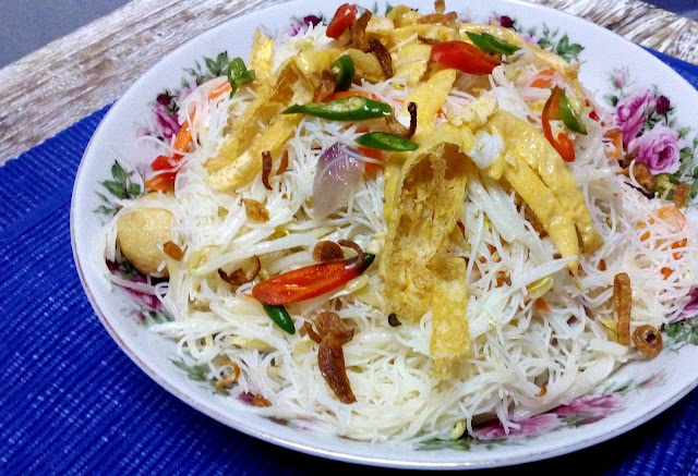 SurayaMSyed: Bee Hoon Goreng Singapore