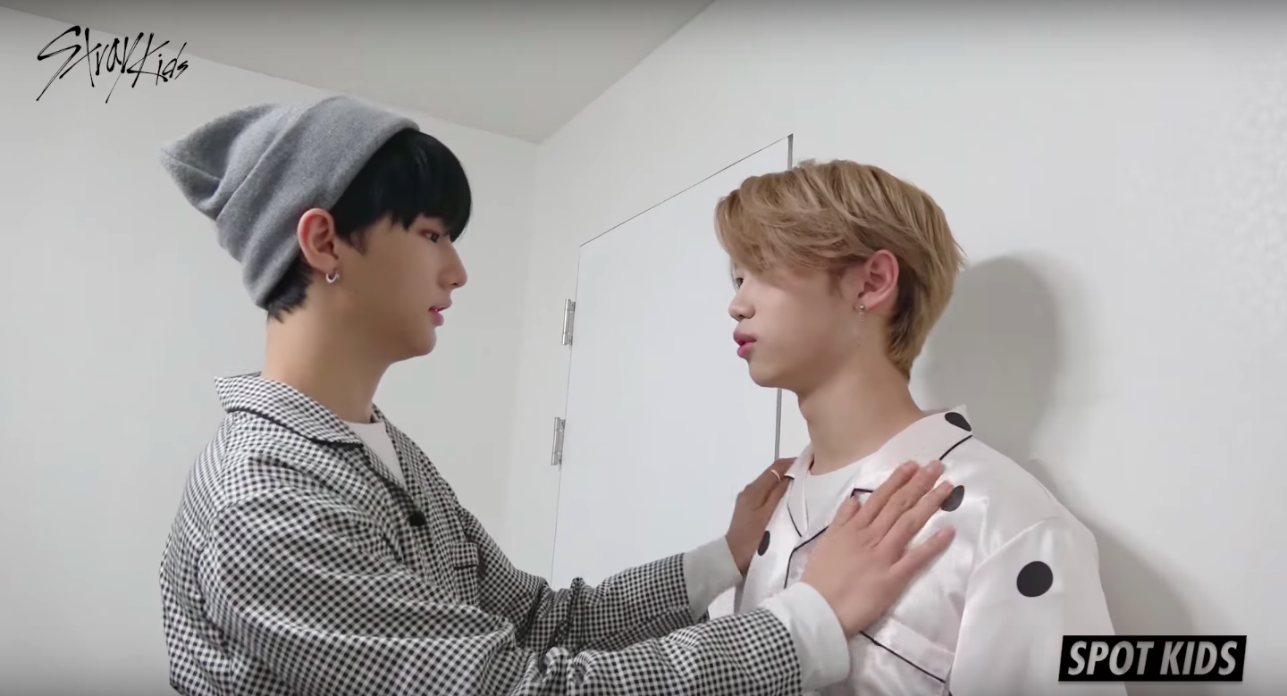 SPOT KIDS BLACK Stray Kids excited in Pajamas♡ - Team DSML