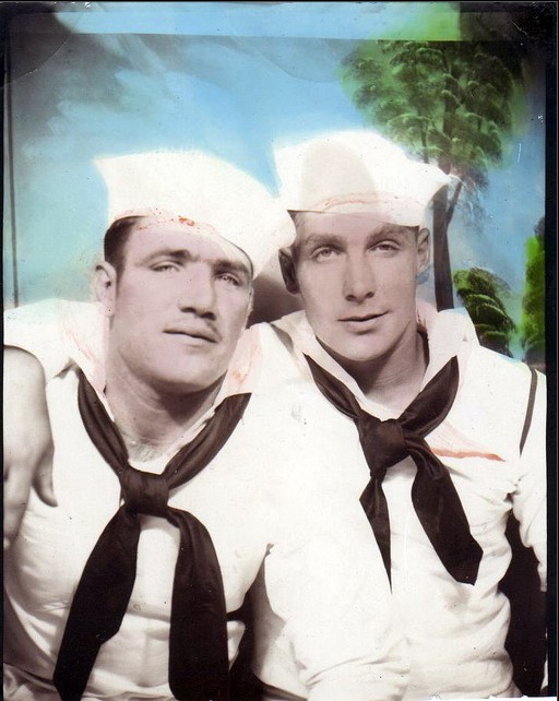 Uniformes et Stereotypes: Pourquoi le marin?