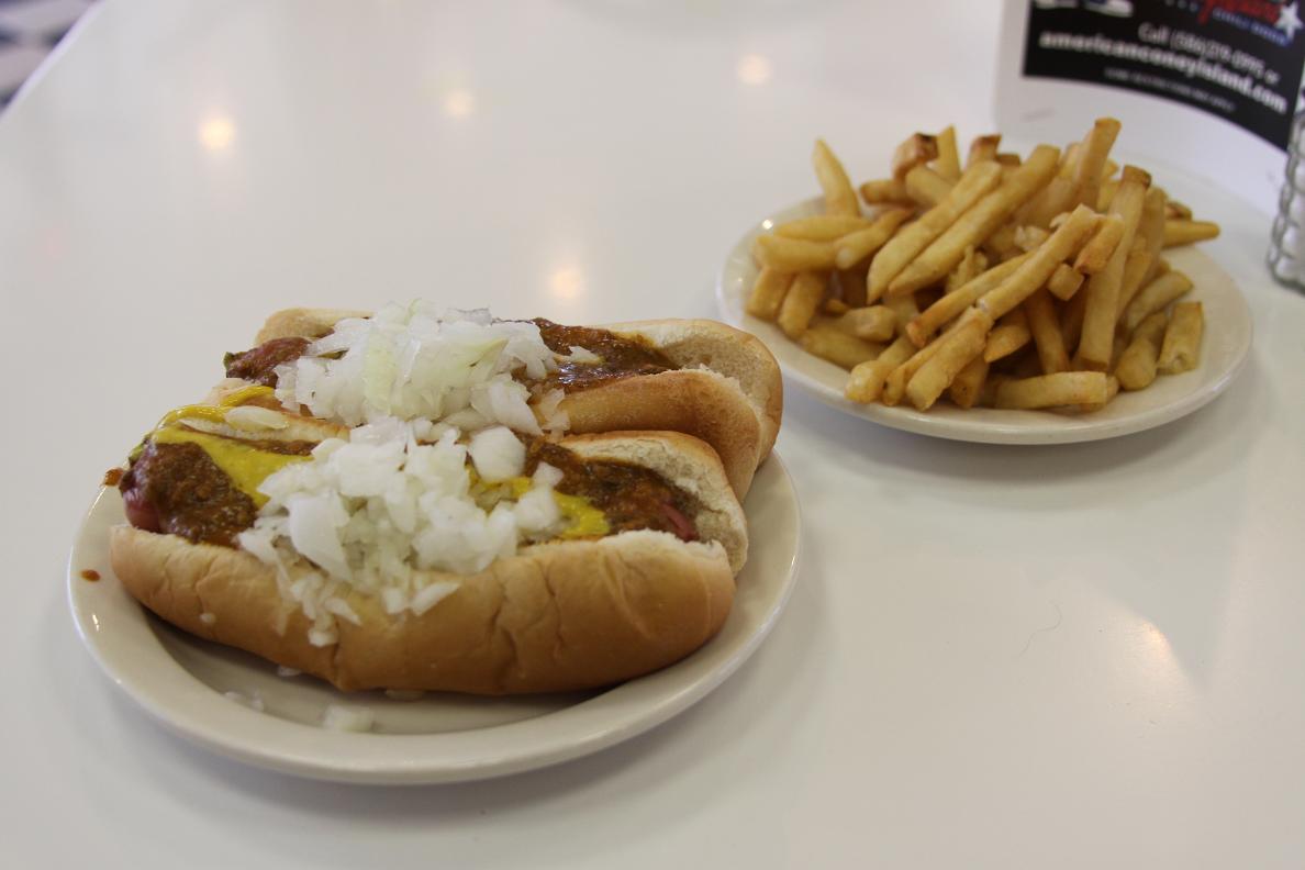 Michigan Exposures: Lunch in Detroit