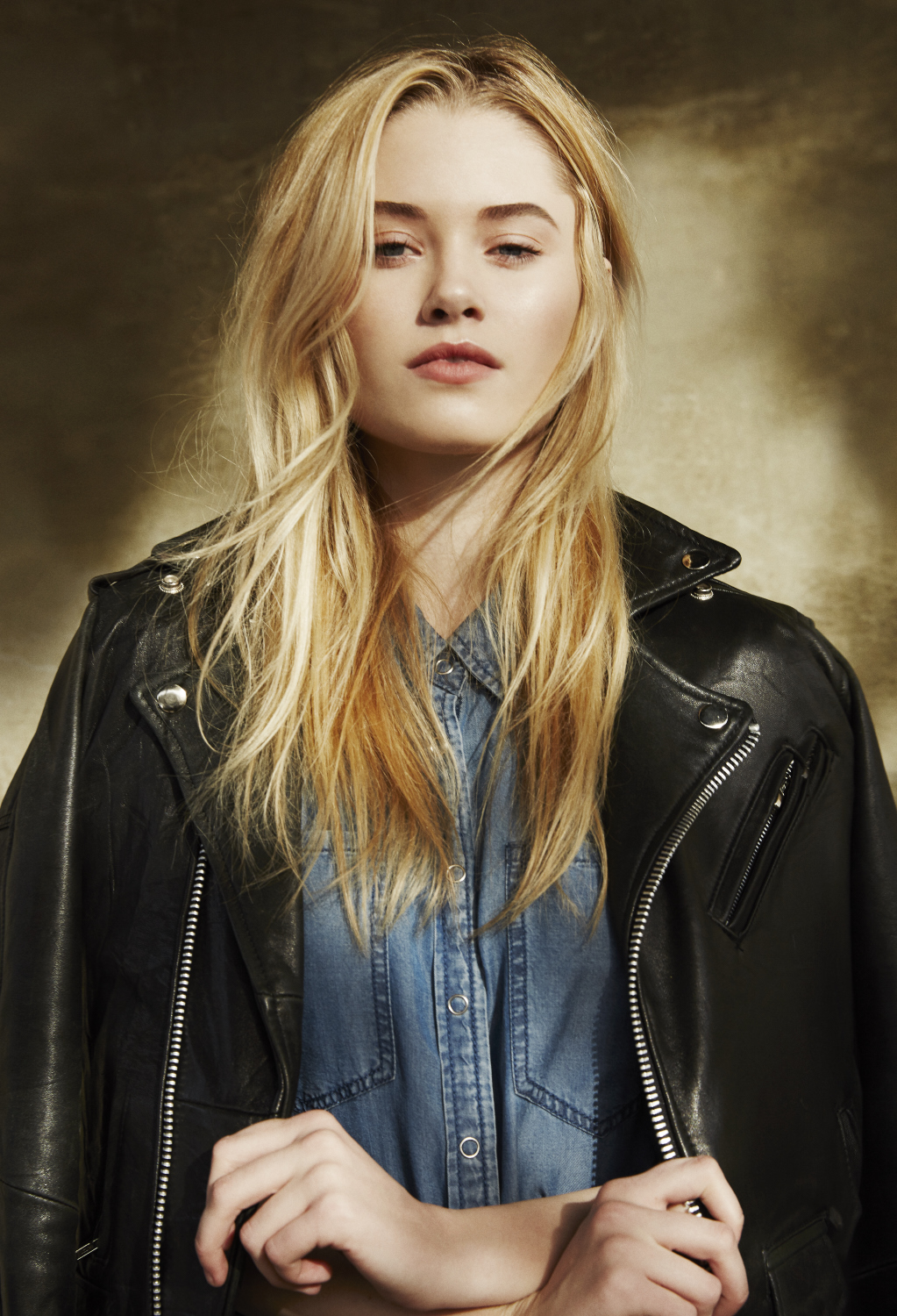 Virginia Gardner photographed by Diana King | 2016 - Celebrity Magazine