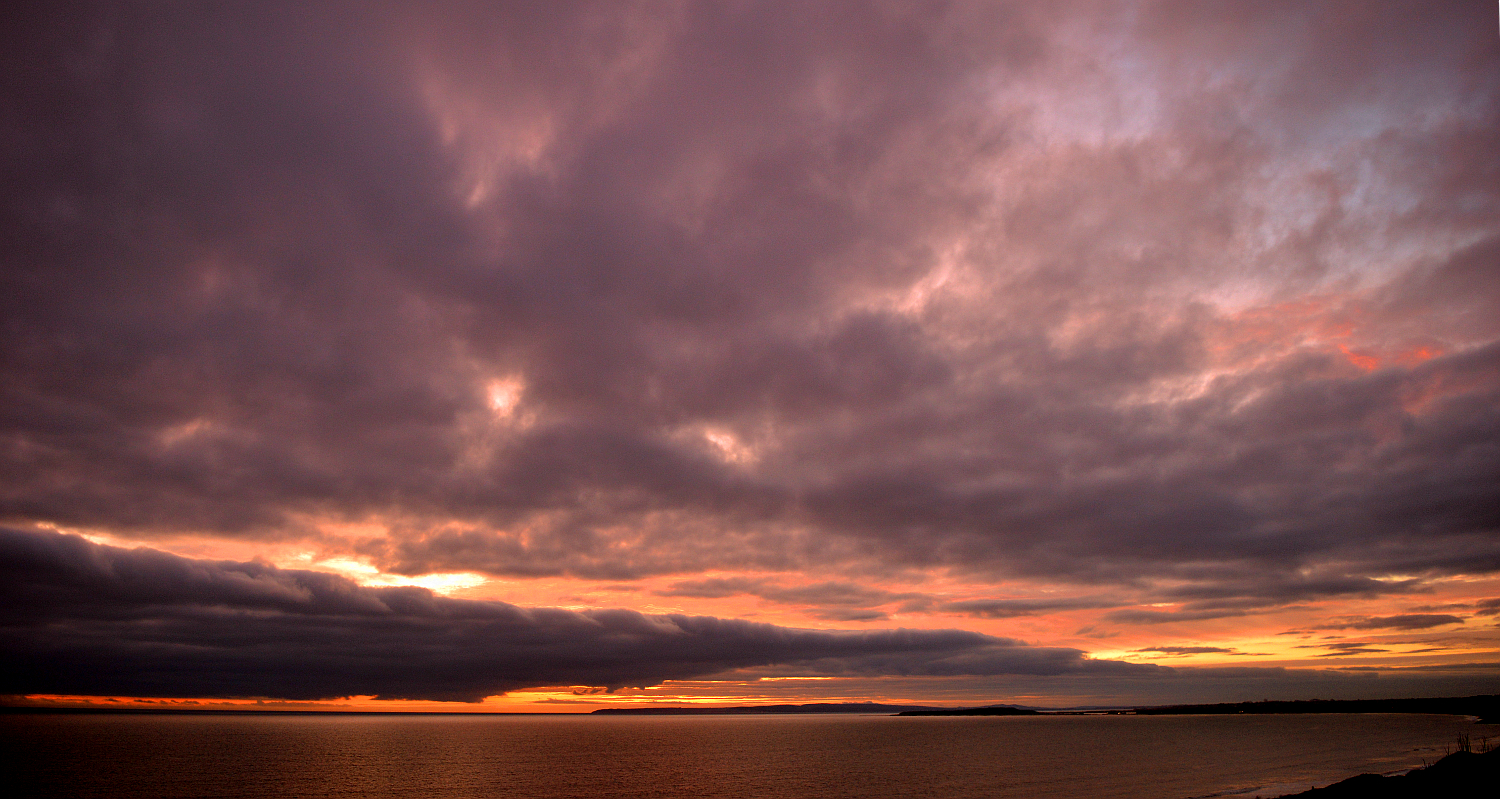 IF YOU GO DOWN TO THE WOODS TODAY....: Winter Solstice sunset