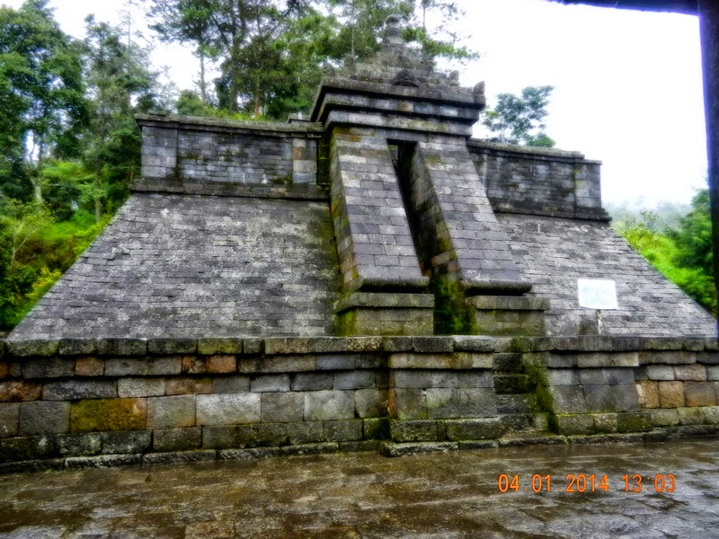 Indonesia As I "See": Candi Sukuh - A Fertility Temple in Karanganyar ...