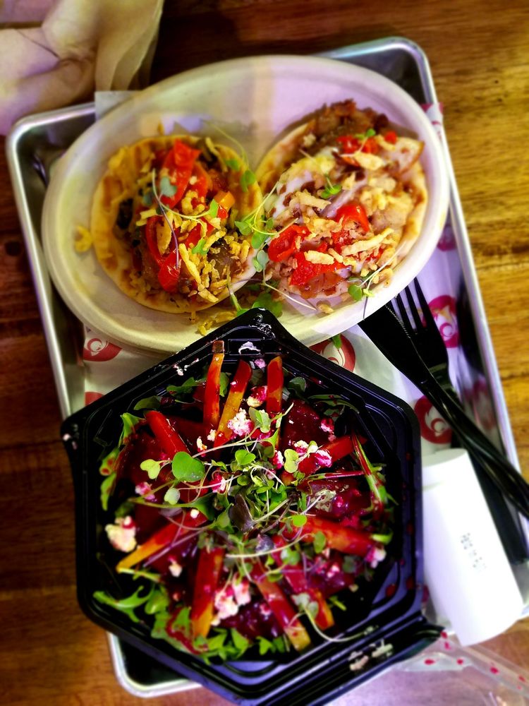 Houston Food Explorers: Peli Peli