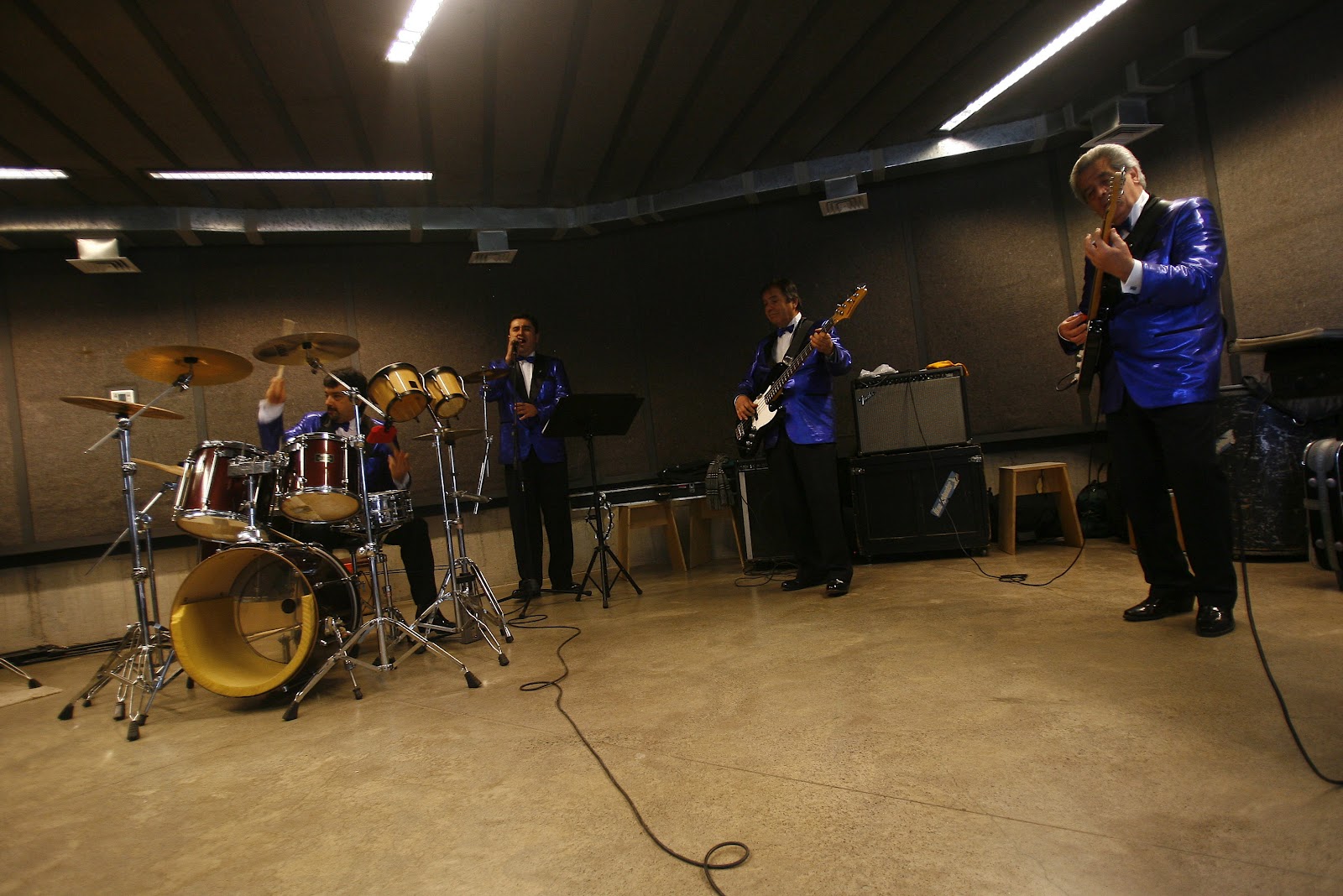 PUROCHILE: Los Blue Splendor: “Estos son los primeros 50 años”