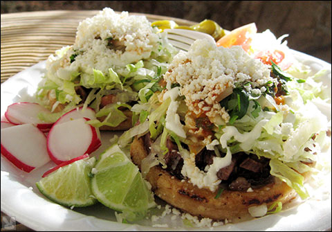 Sopes Mexicanos - Recetas Con Sabor Latino
