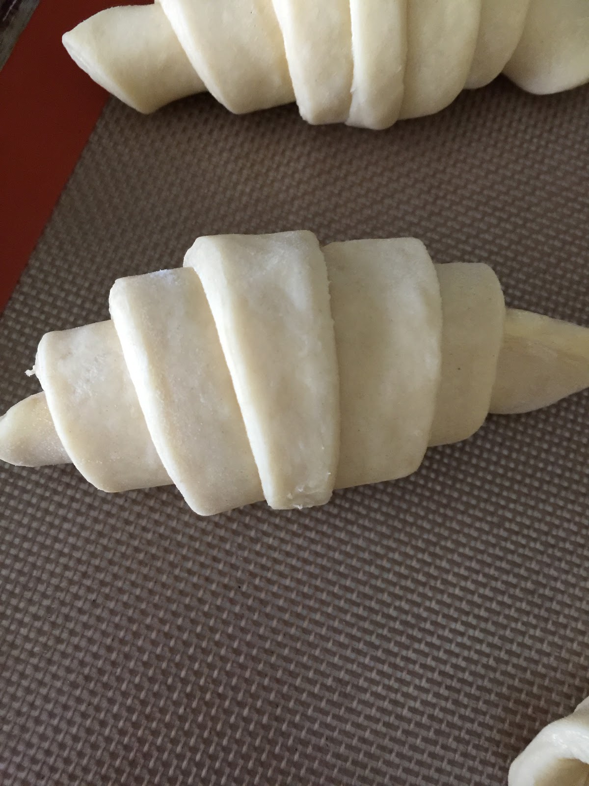 JasmineRichelleBakes: Croissants For The Win!