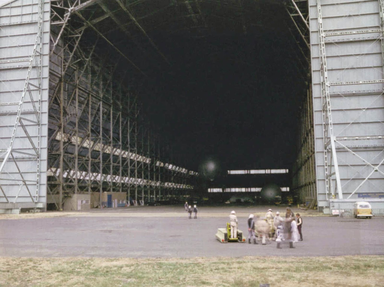 Star Wars Aficionado Website Behind The Scenes Arrival On Yavin Iv