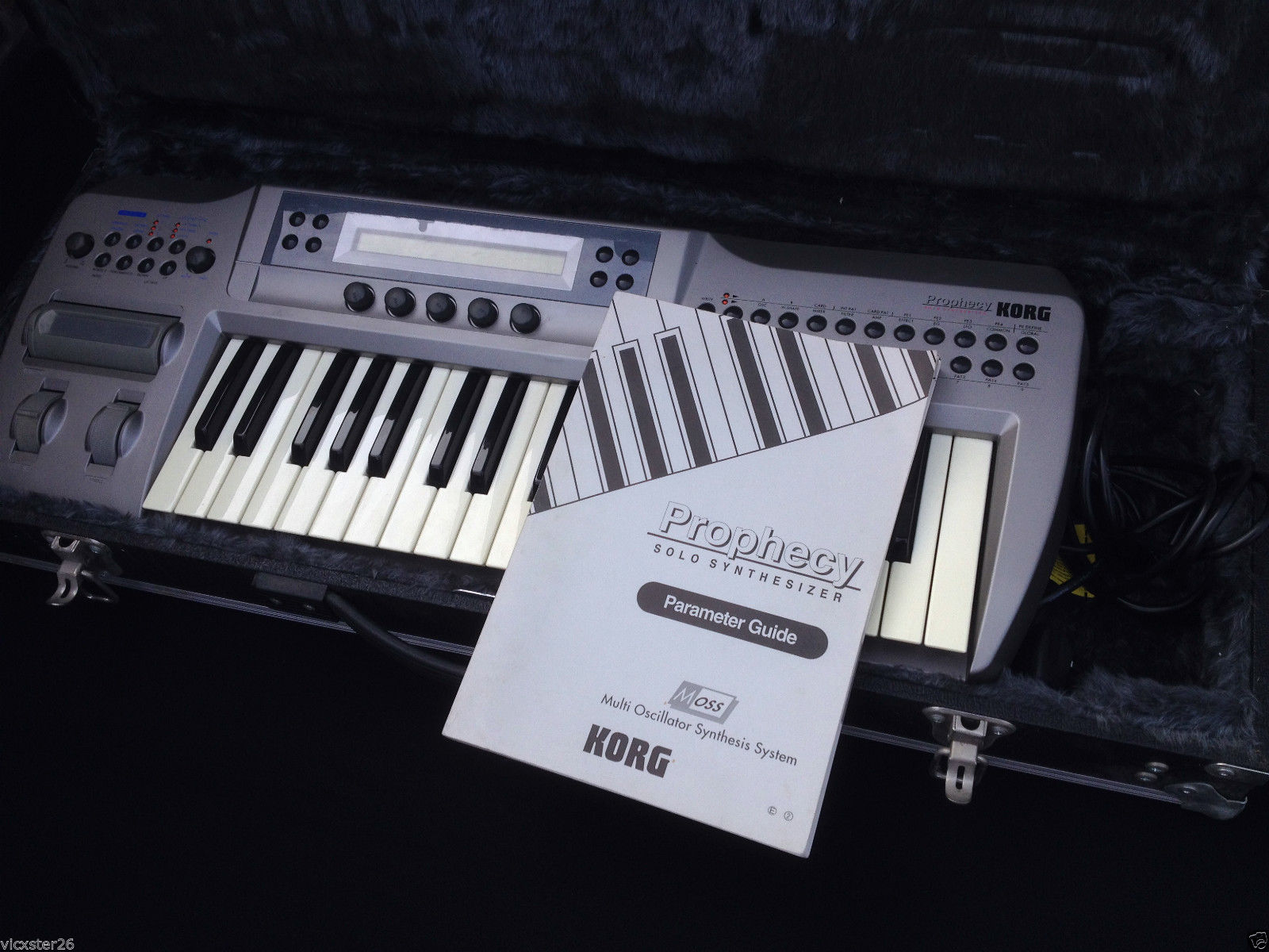 MATRIXSYNTH: KORG PROPHECY SOLO SYNTHESIZER AND FLIGHT CASE