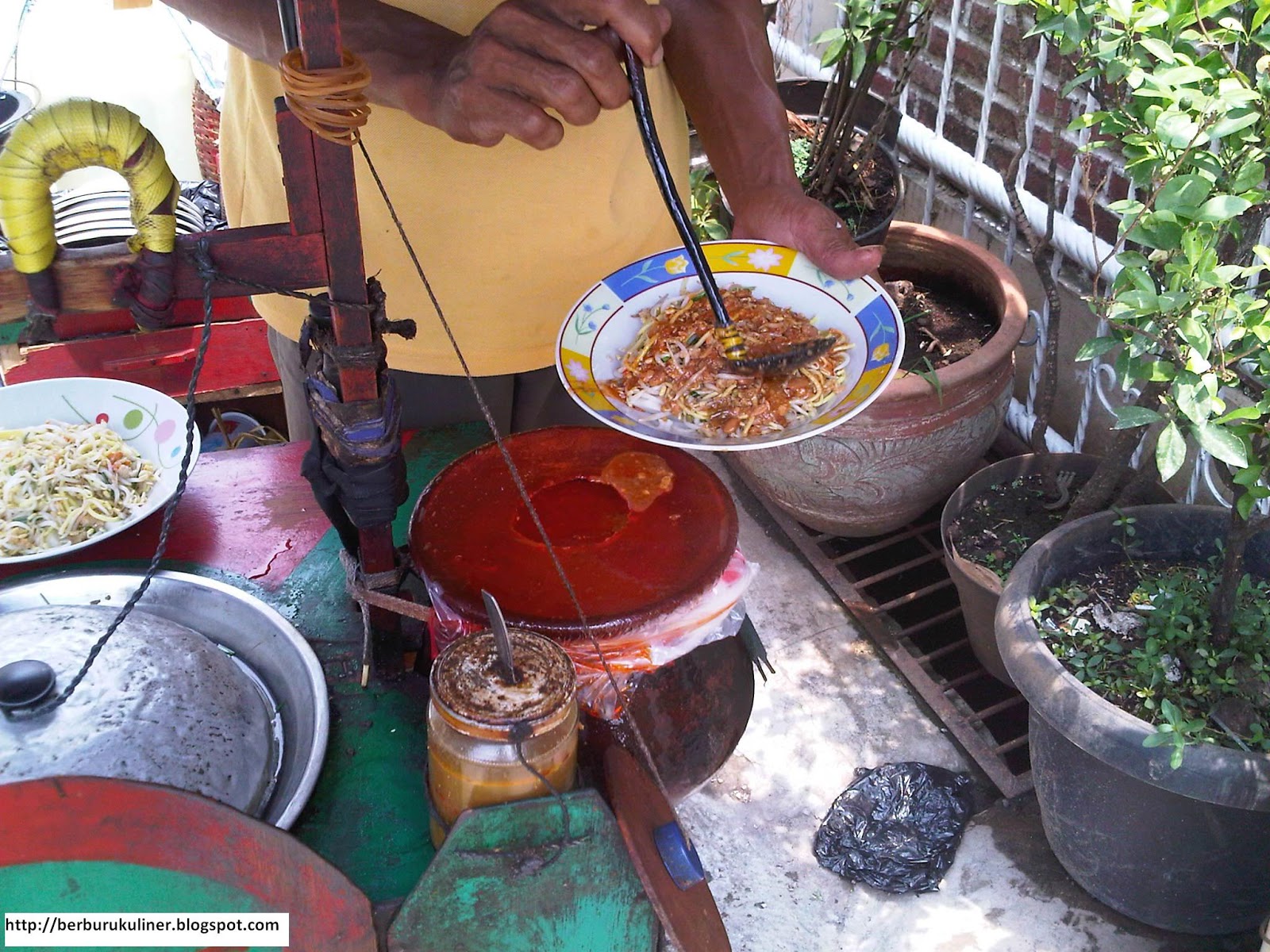 Yoga danahiswara: Toge Goreng Kuliner Khas Bogor