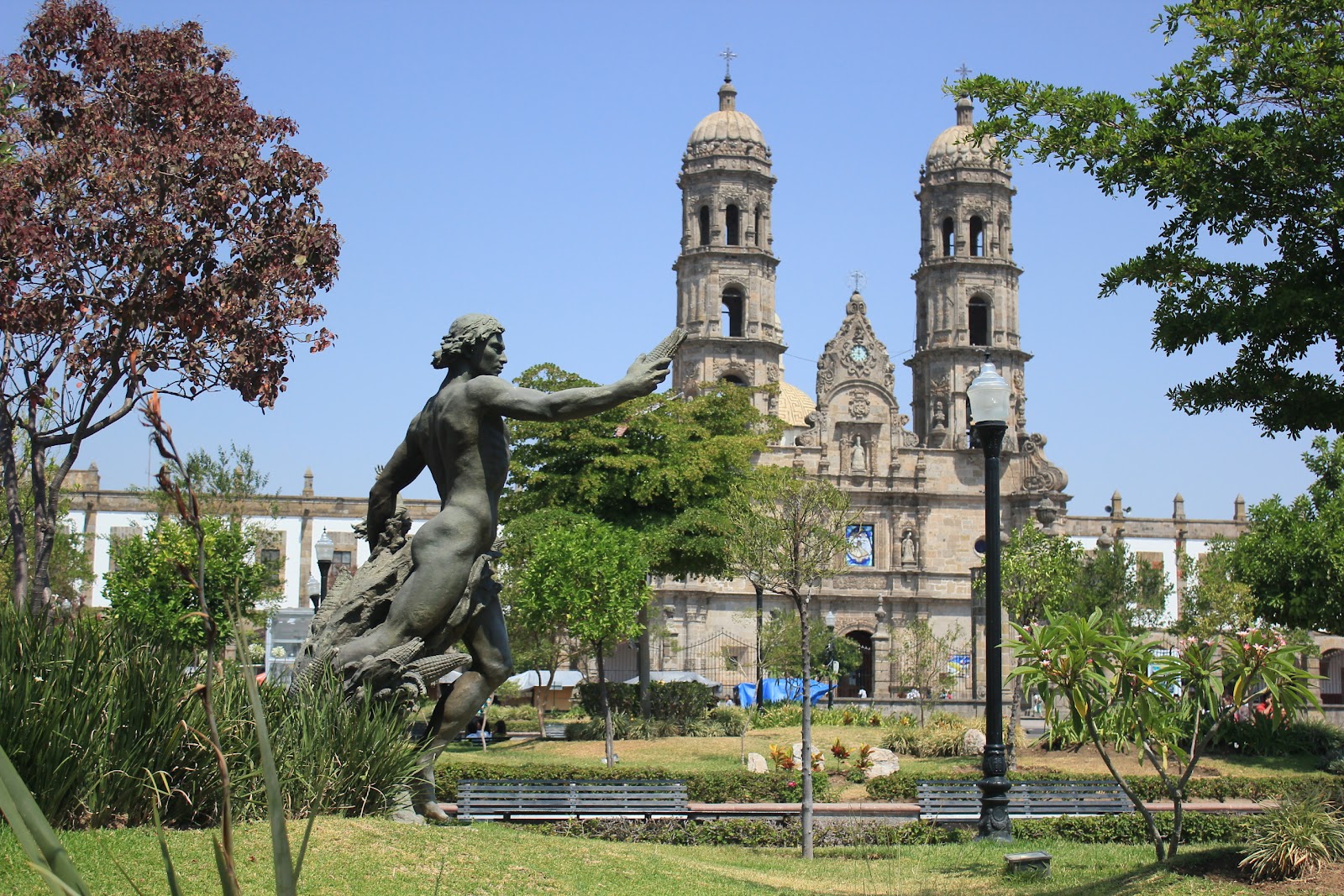 El paseo de Josito: La Perla Tapatia