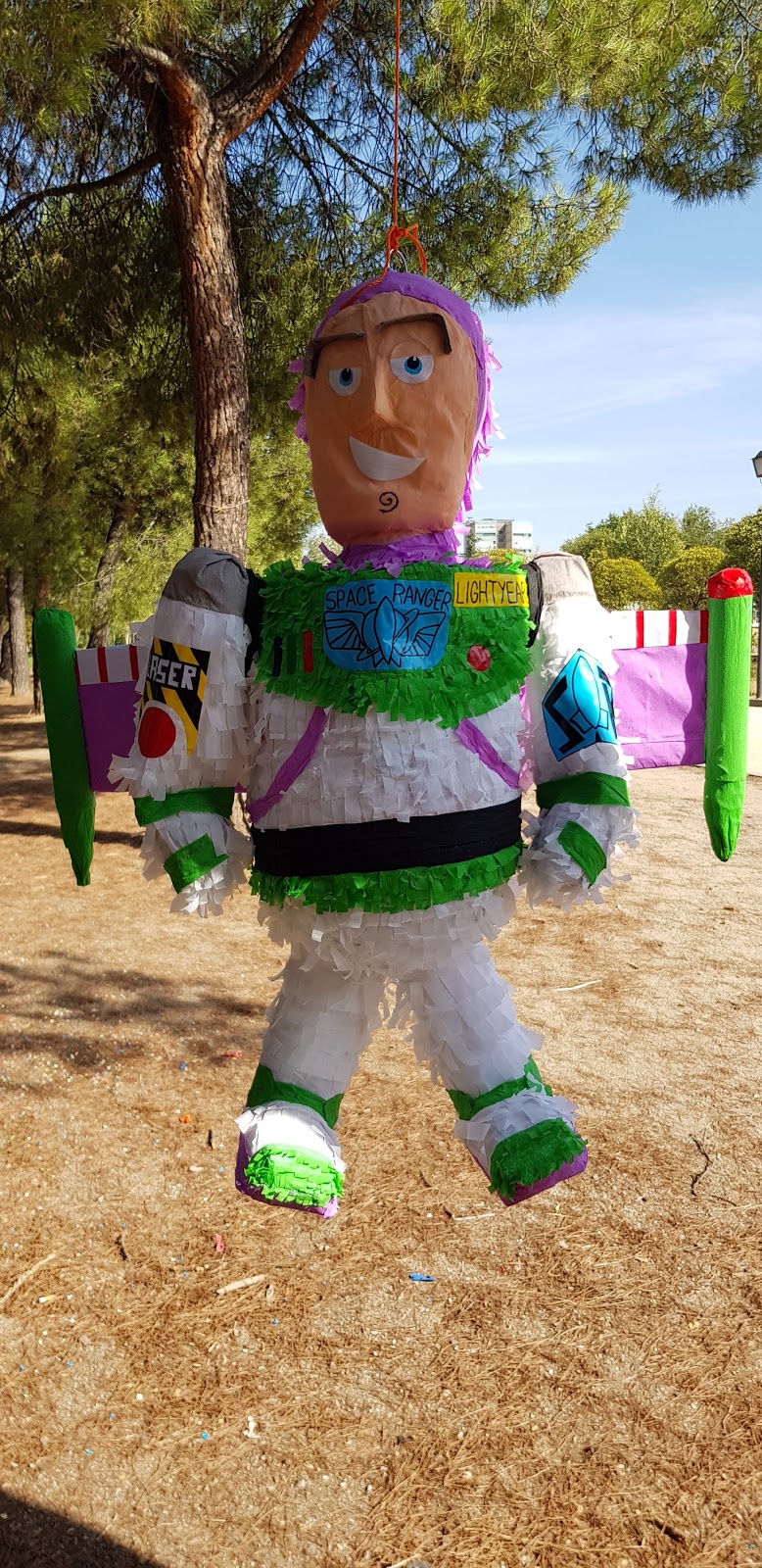 Piñata Buzz Lightyear.