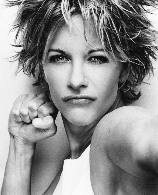 Sayeti: Meg Ryan sexy figure - body wallpapers 2011