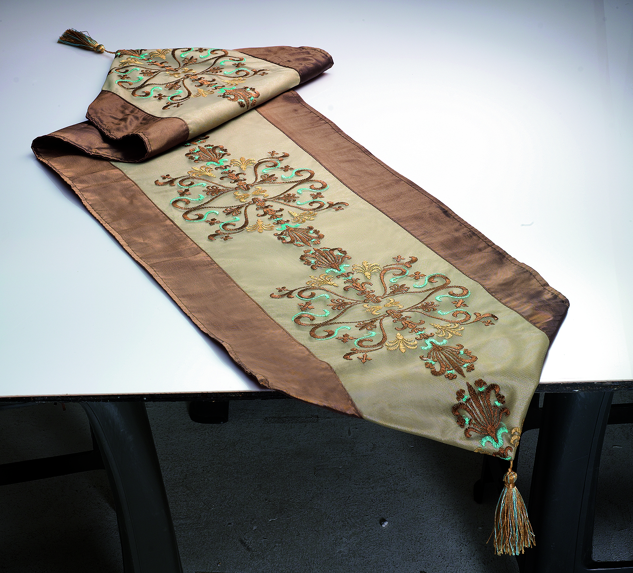 Hari Raya News : Avon’s Audela Damasse Home collection. - Wendy Pua ...