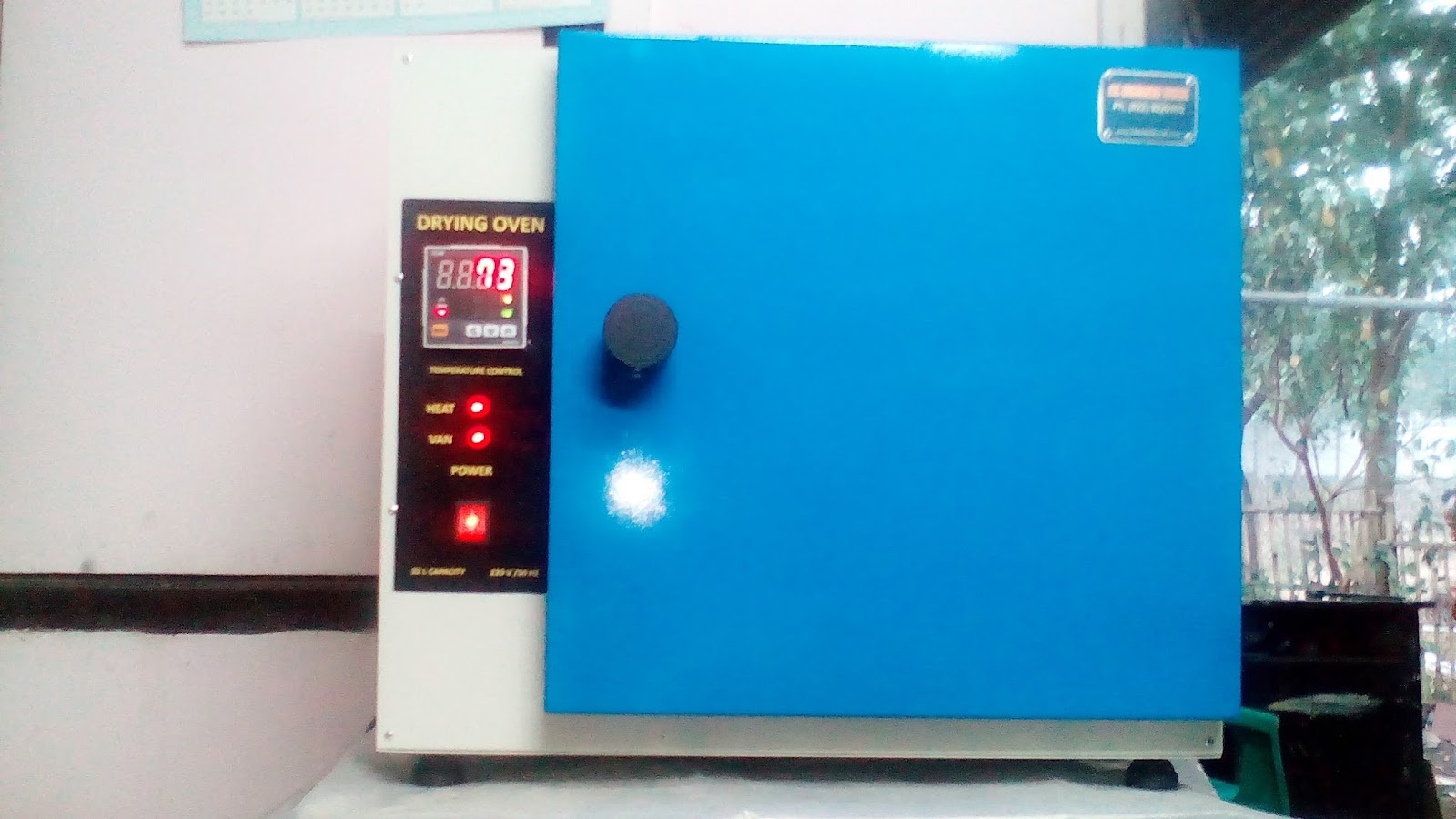 Alat lab mining dan sipil.: Oven lab,drying oven.