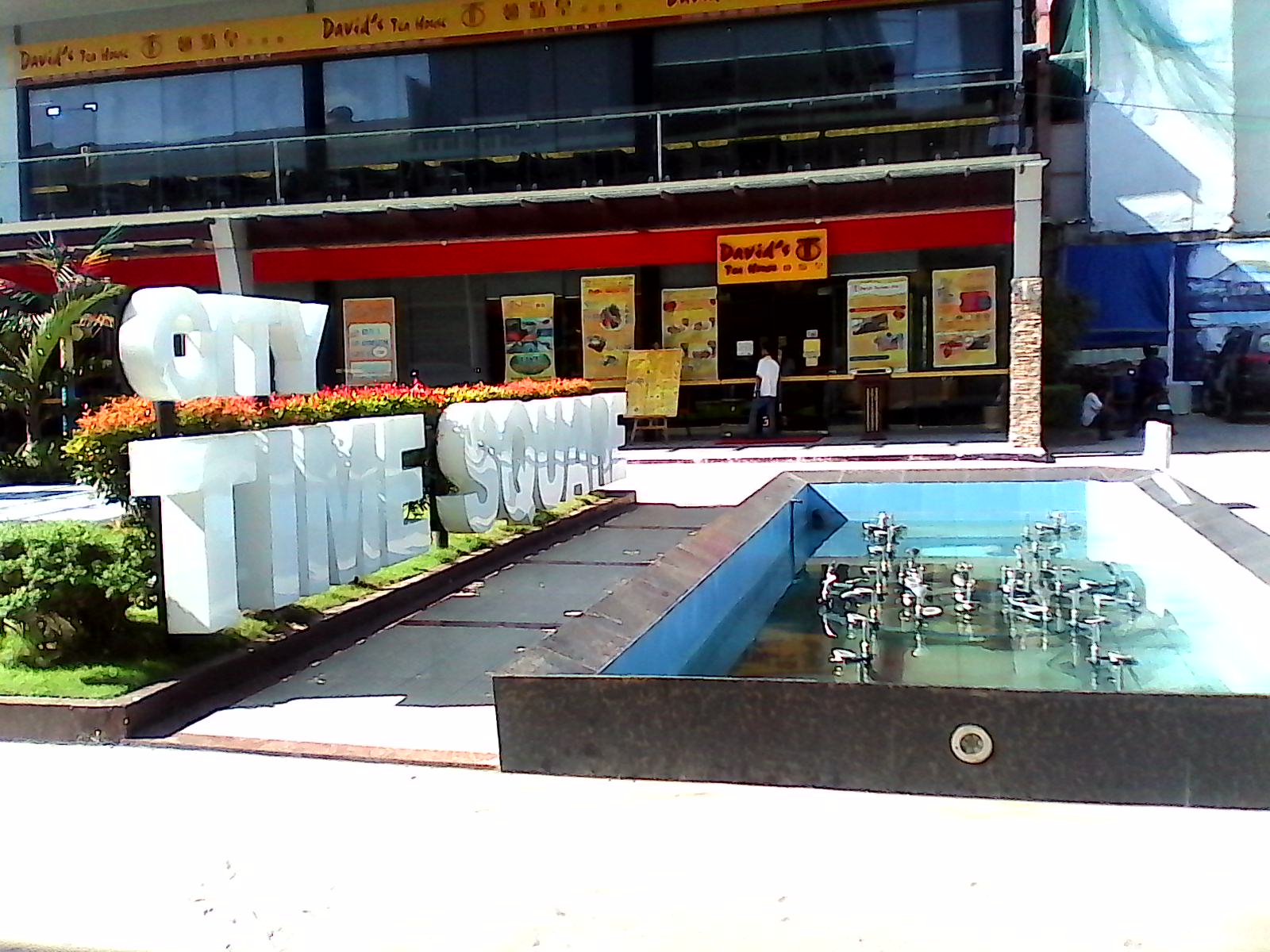 Must Be That Girl!: City Time Square - Mandaue