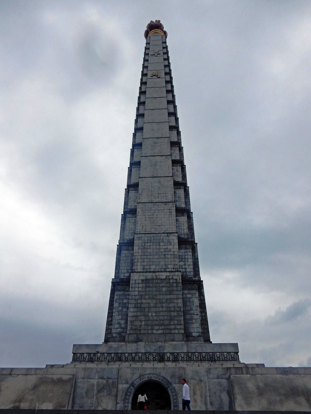 the viewing deck: Pyongyang Tour 3rd part; At Juche Tower and Metro Subways