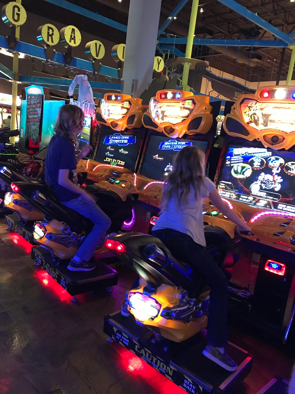 Airing My Laundry, One Post At A Time...: Why Families LOVE Main Event