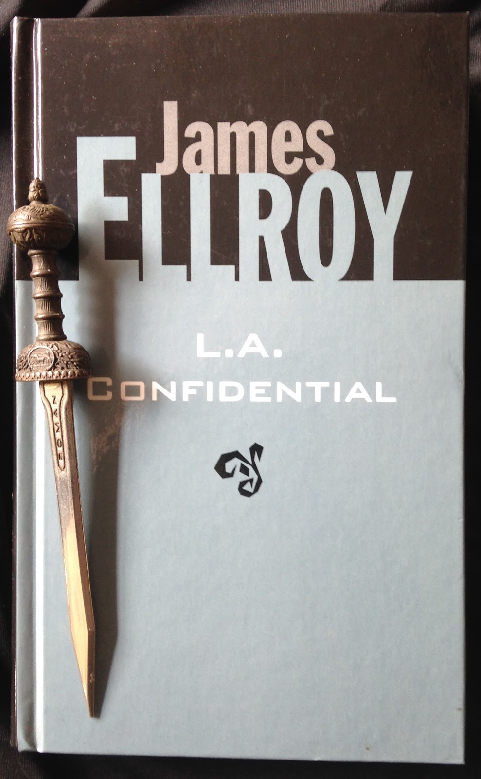 Libros de Olethros: L. A. CONFIDENTIAL. James Ellroy
