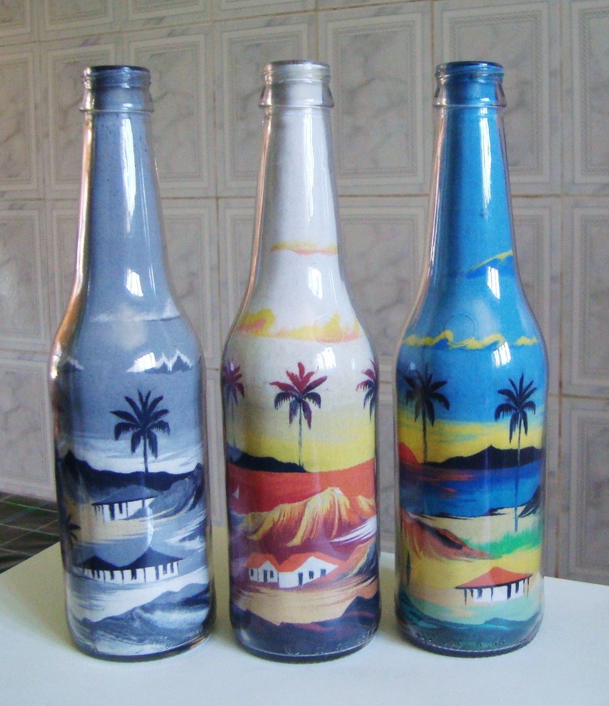 Arte com AREIA COLORIDA: Garrafas