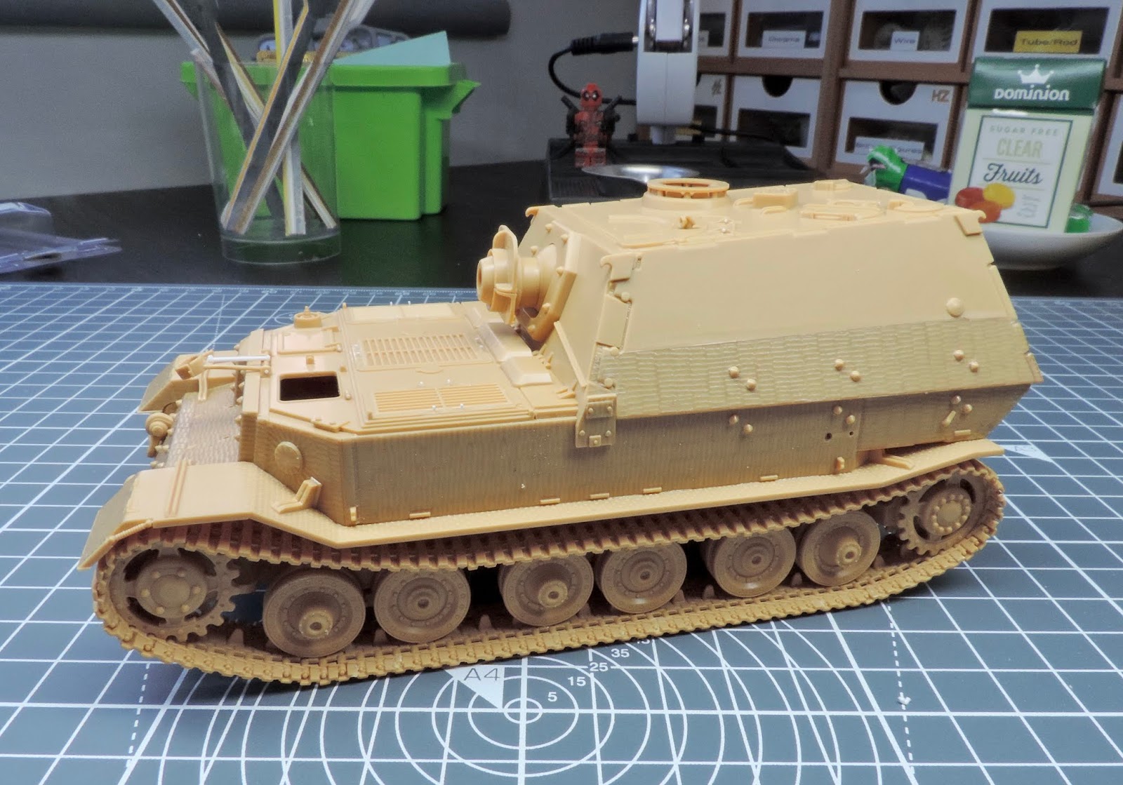 Pete's Model World : Elefant Nearly Built!