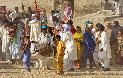 Pakistan Fashion: Village Life In Pakistan.