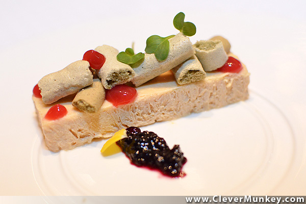 Tanzini Upper Deck, G Tower (Review)