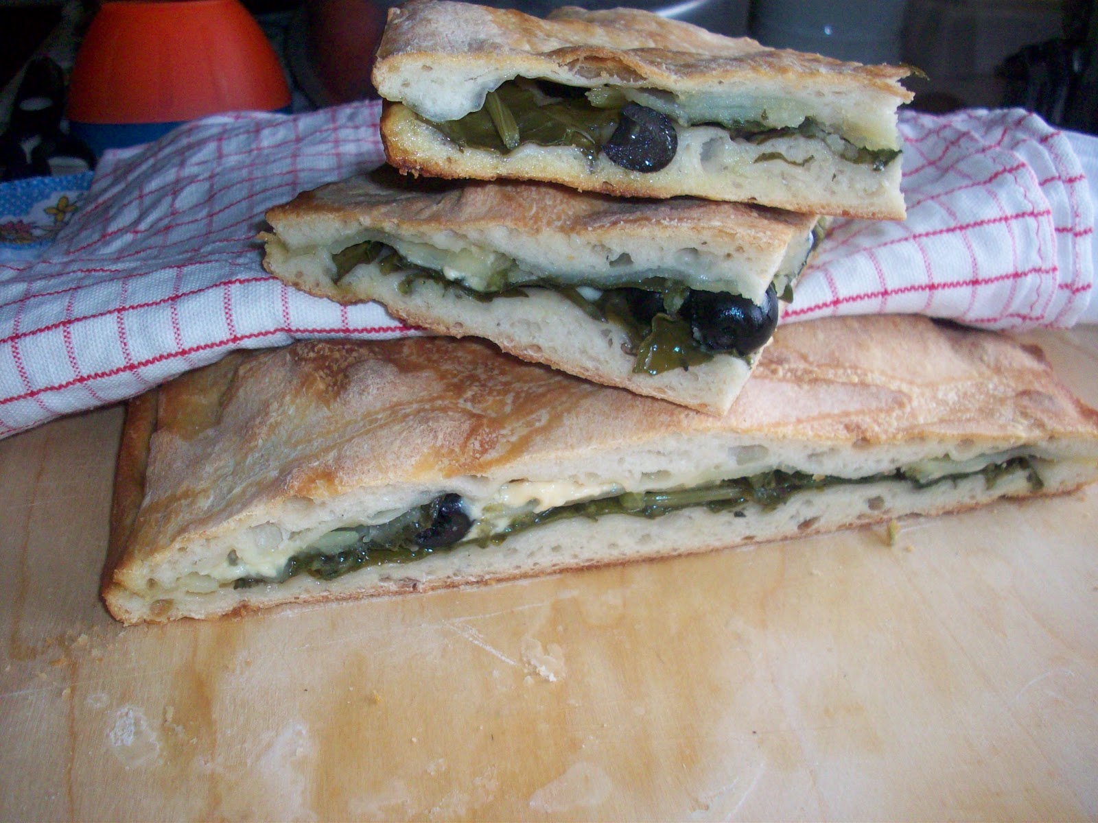 Pane ripieno con Biedina Olive e Patate da Valeria in Cucina su ...