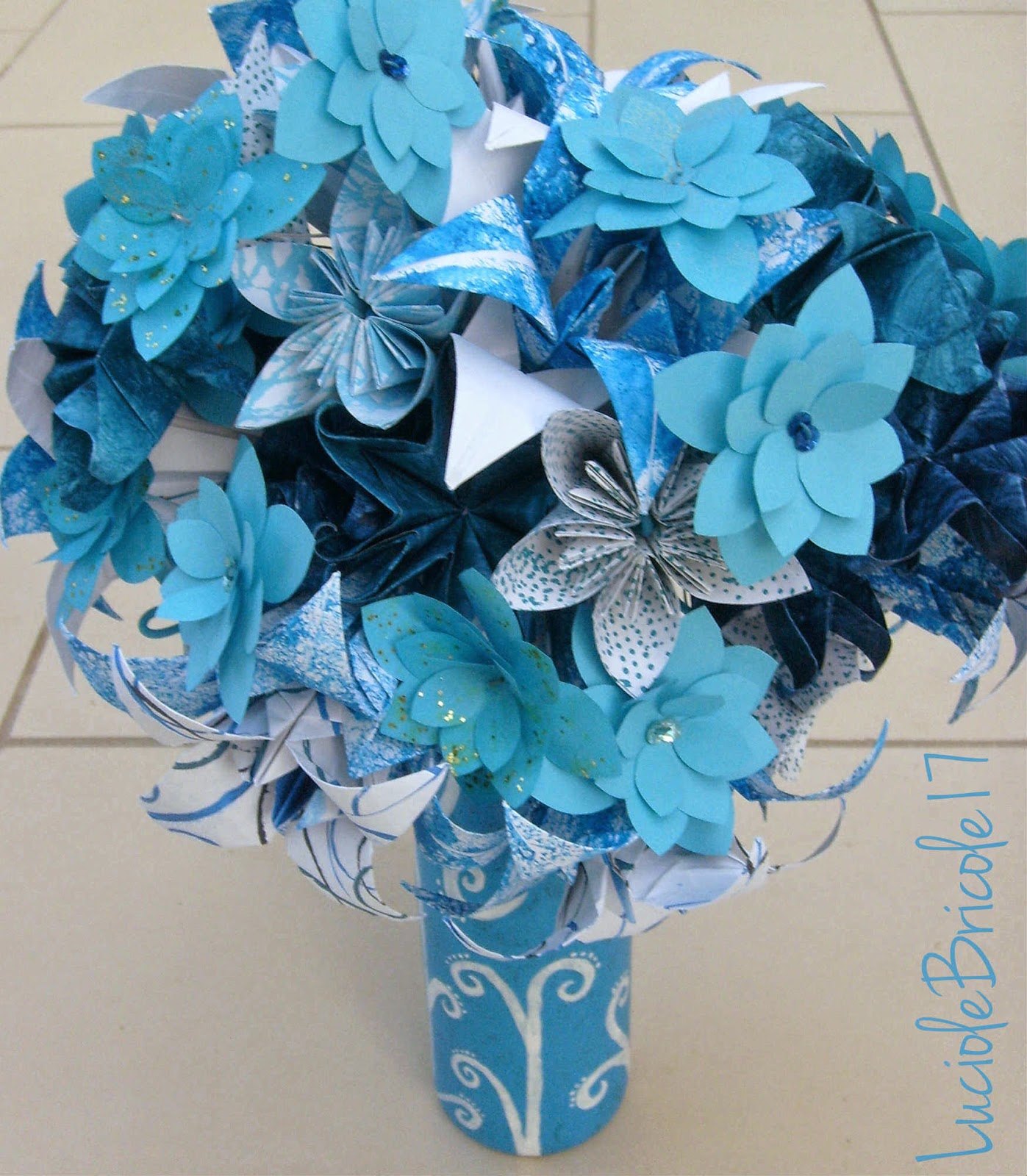 Luciole Bricole 17: Bouquet Bleu en Origami / Blue Origami Flower Bouquet