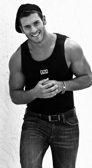 DAVID DUST: Featured Model - Billy Kiraly