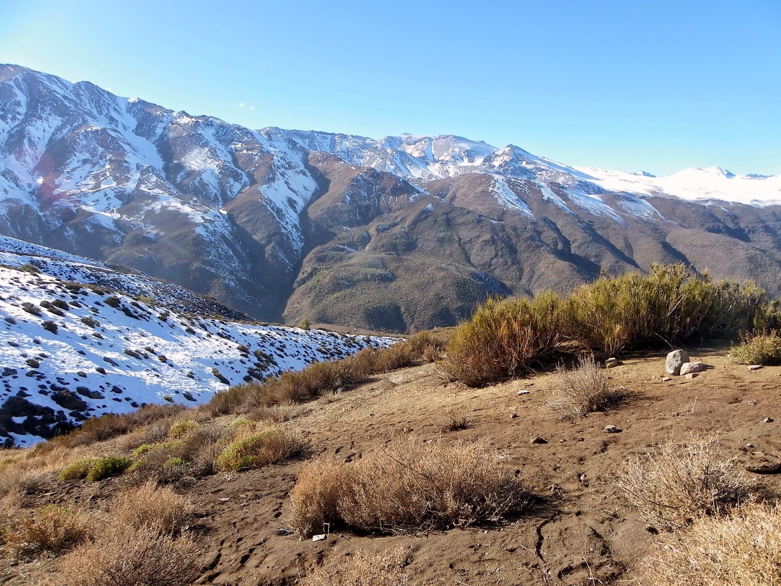 enviajevoy.blogspot.cl...: Cerro Canoitas.