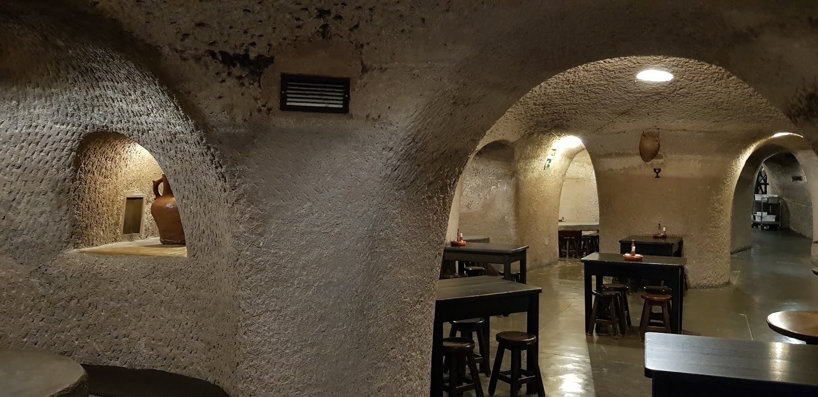 Die Canarios leben hier seit der Zeit der Altkanarier in Höhlenhäusern ...