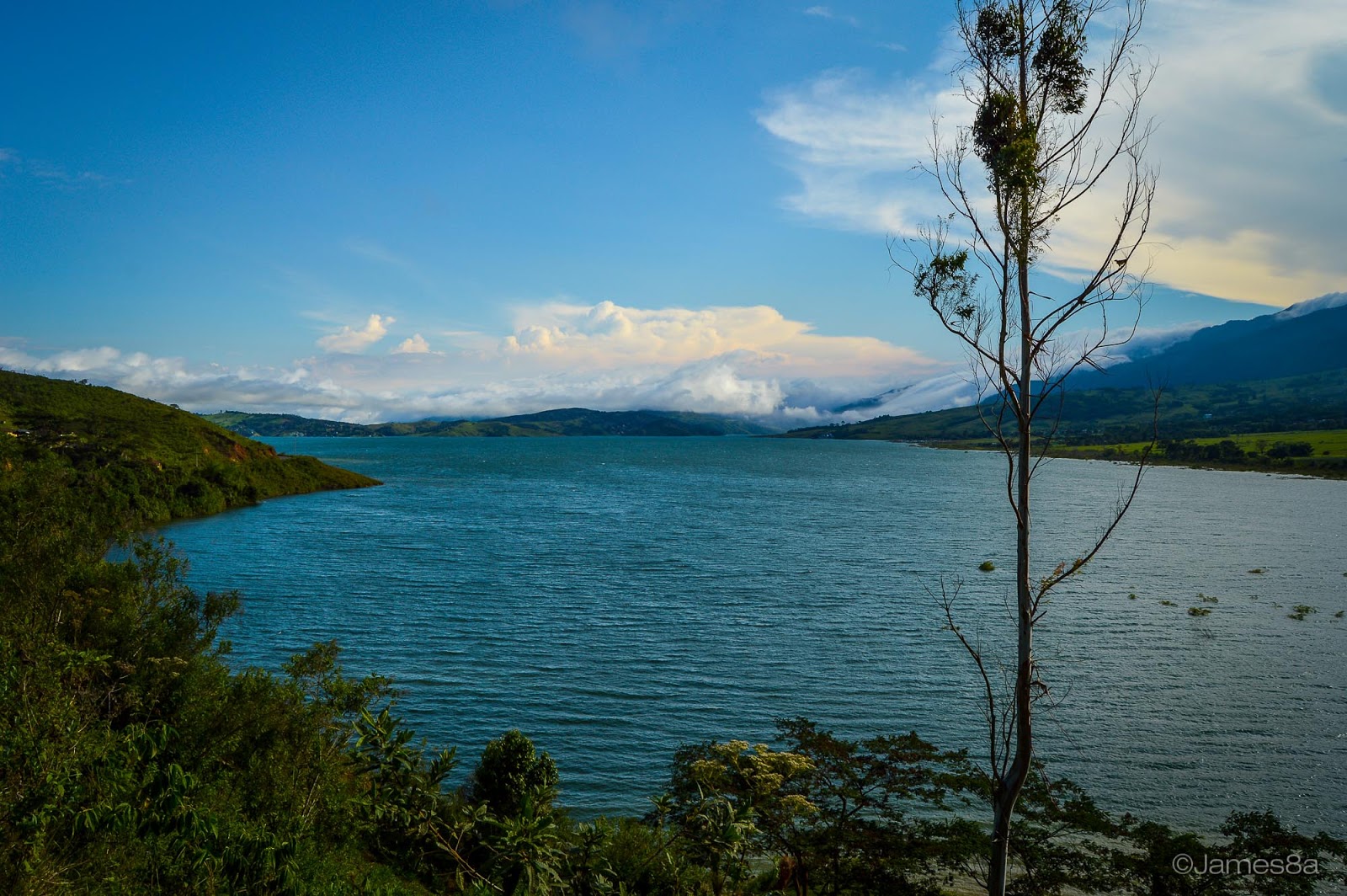 El Lago Calima Historia - Villa Nayi