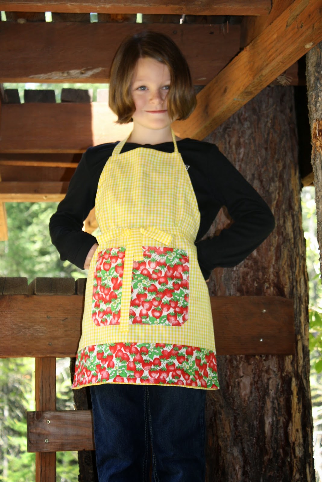 30 Days 30 Aprons: Day 19 - Strawberries and another sweet little one!