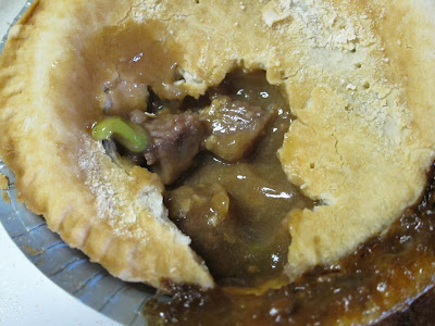 Frozen Friday: Banquet - Beef Pot Pie