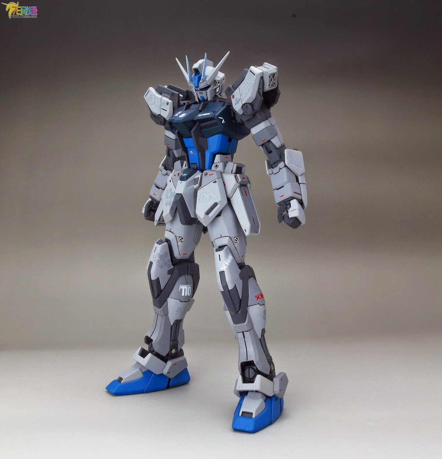 Gundam Family: MG 1/100 GAT-X105 Aile Strike Gundam Ver. RM "Phase ...