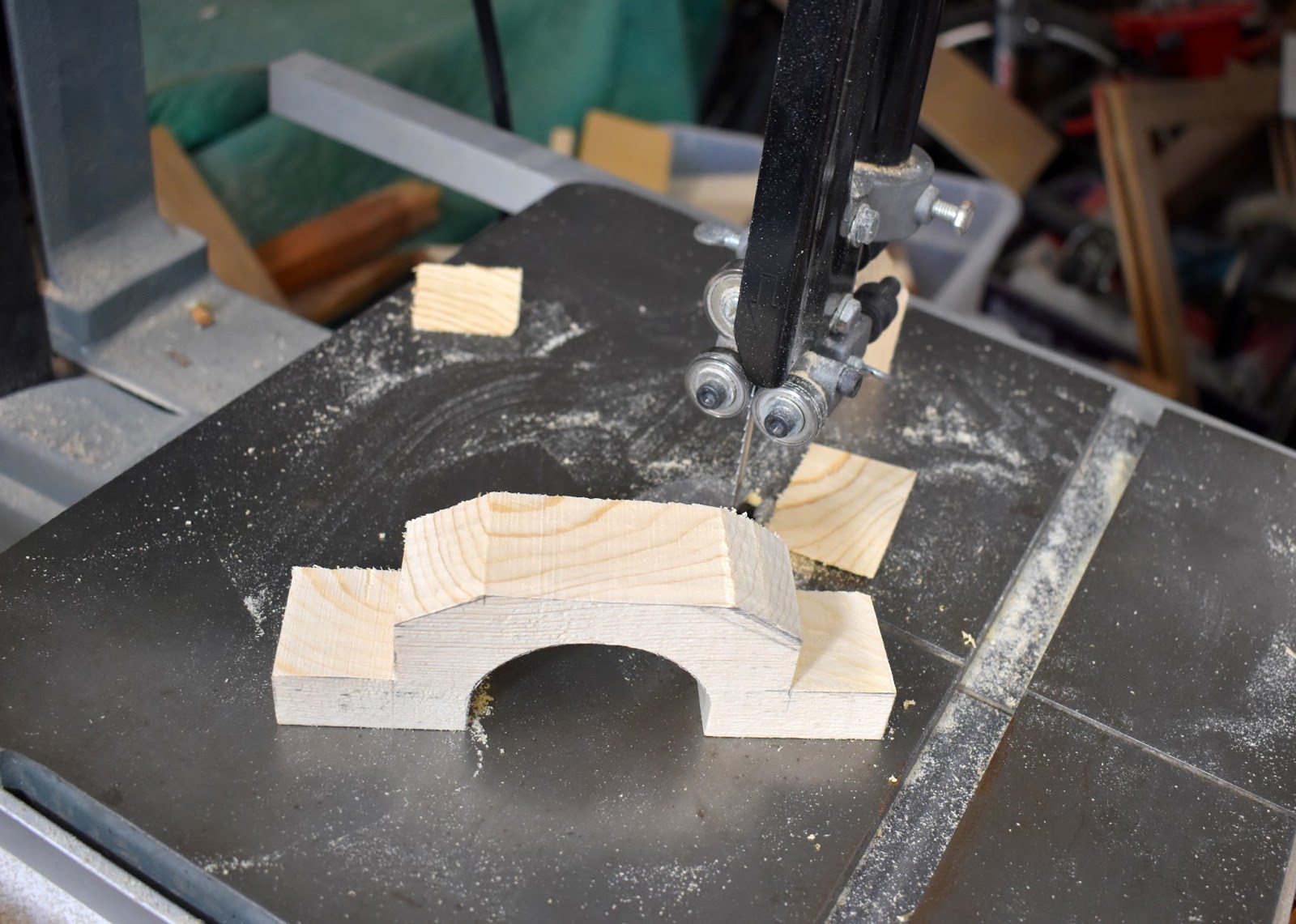 Jax Design: How to Make an Angle Grinder Holder