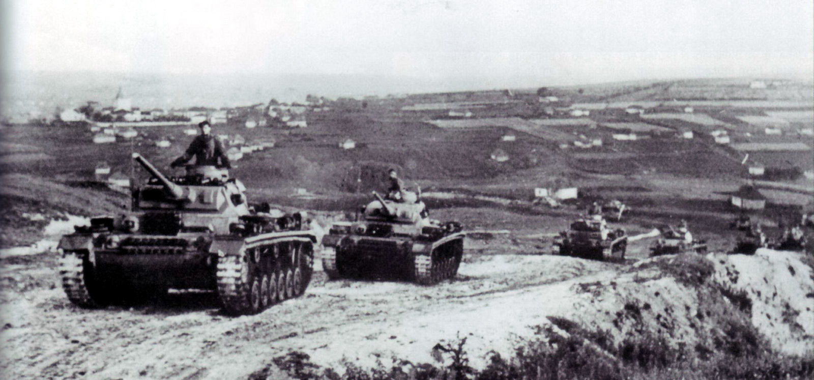 Panzermänner: A Column of Panzer III