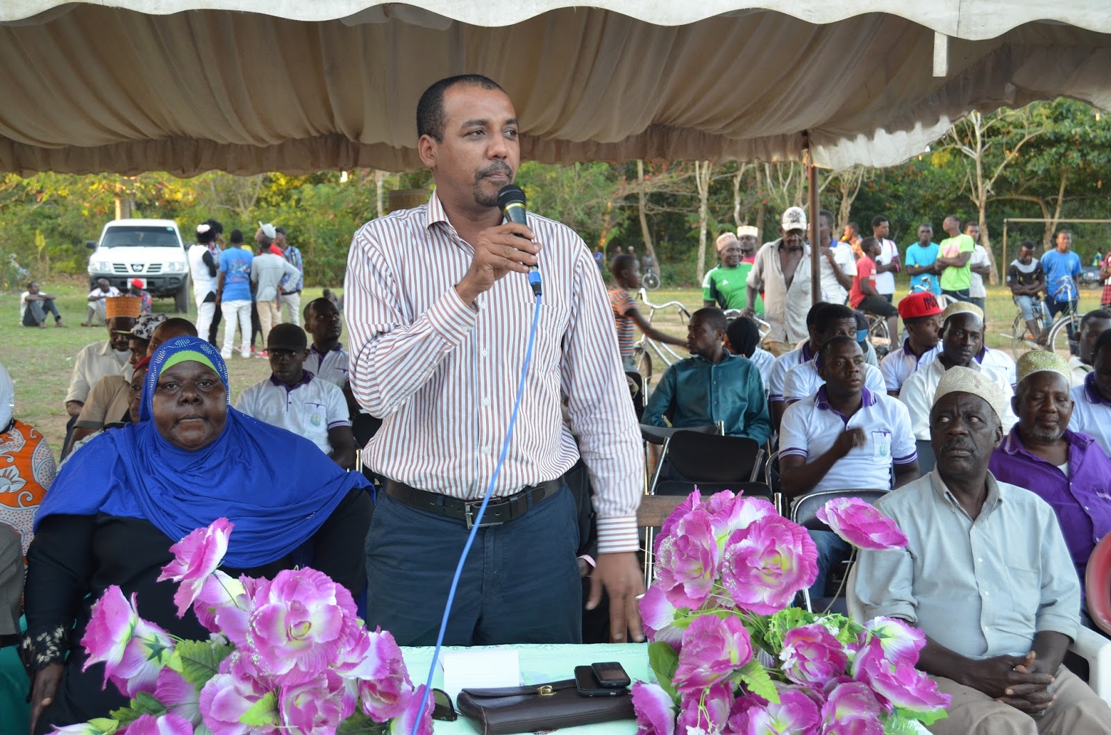 MWAKILISHI WA JIMBO LA TUNGUU ZANZIBAR SIMAI SAID AZINDUA BARAZA LA ...