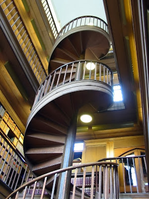 Woodvertising: 25 of the World's Most Amazing Libraries