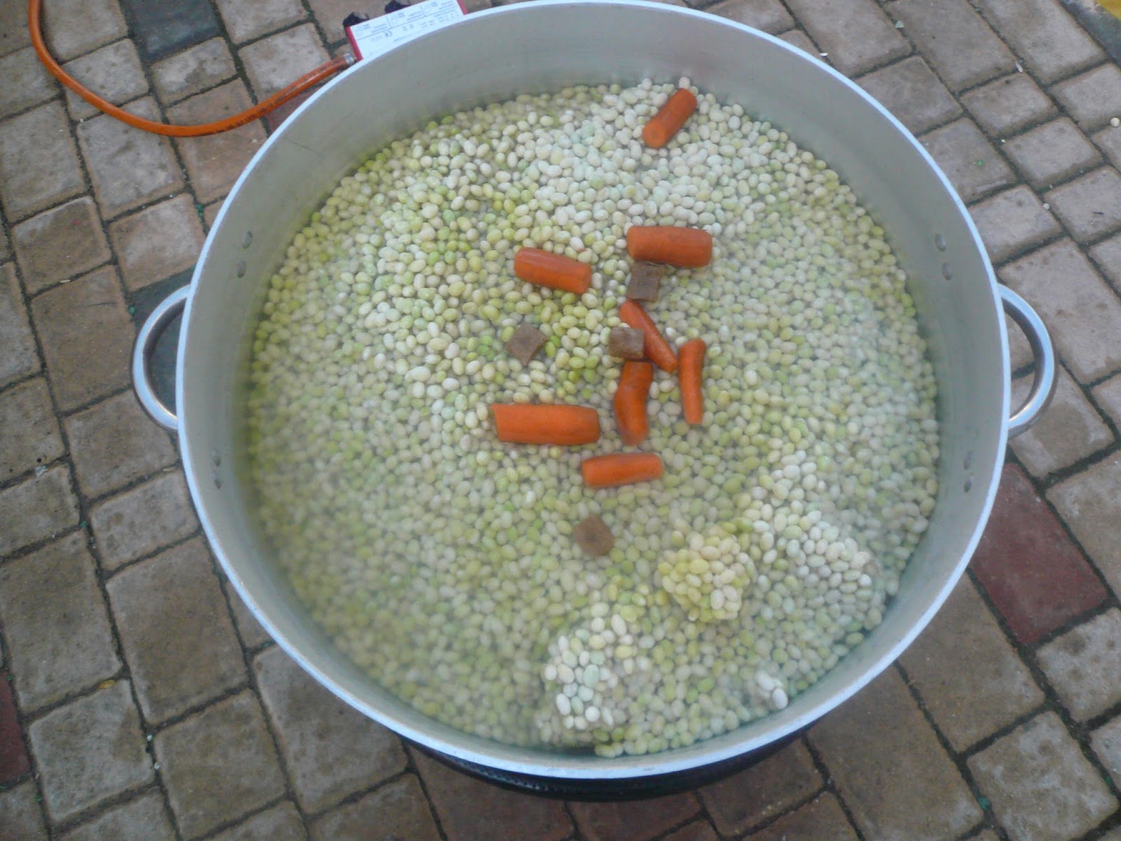 Andosilla Gastronómica: POCHADA POPULAR