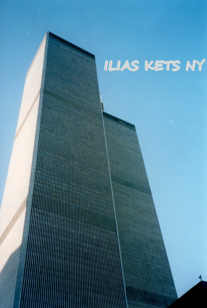ILIAS KETS NY: *** ΟΙ ΔΙΔΥΜΟΙ ΠΥΡΓΟΙ ΛΙΓΟ ΠΡΙΝ ΧΑΘΟΥΝ