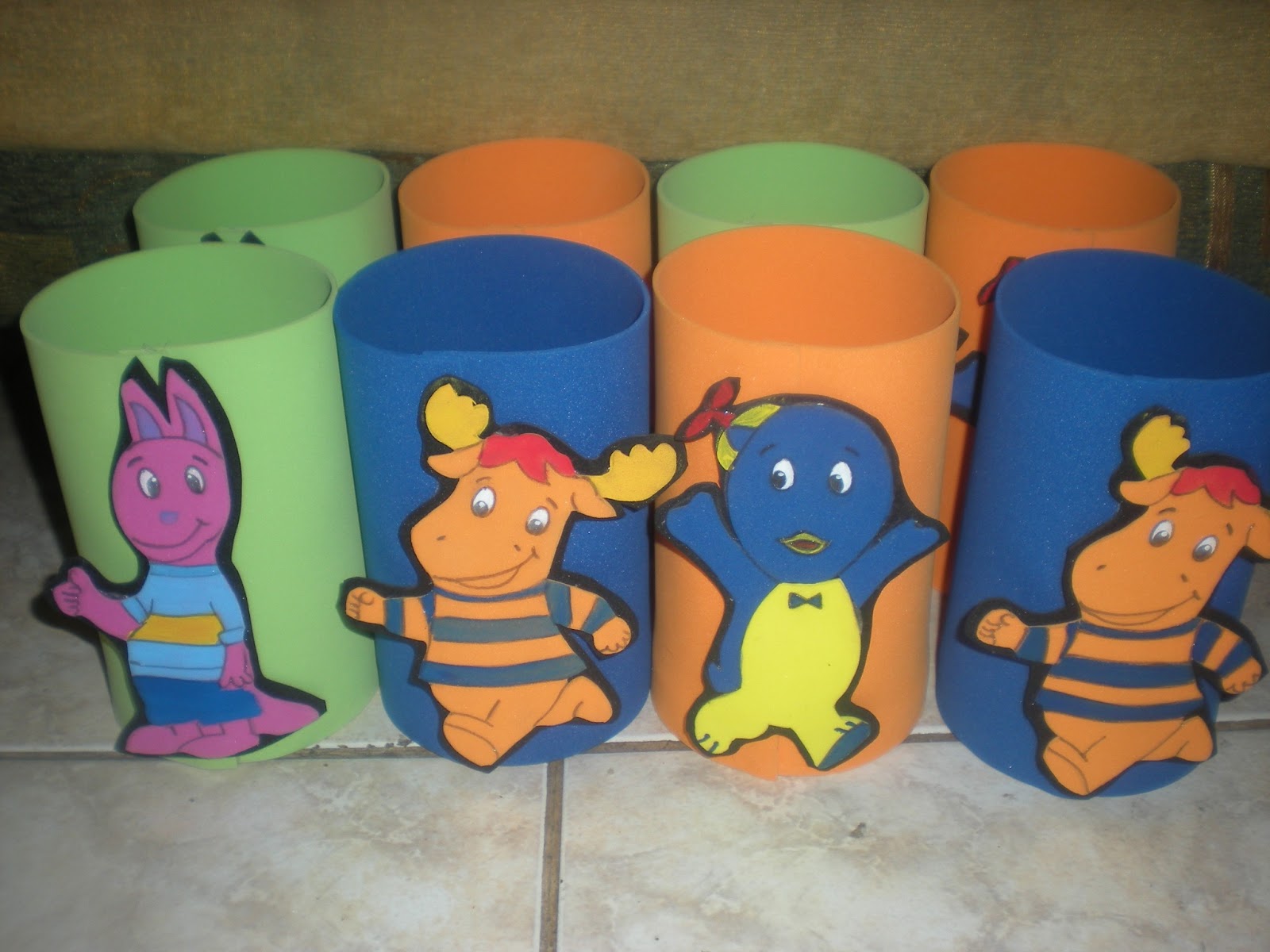 Caja de sorpresas de los Backyardigans - Imagui
