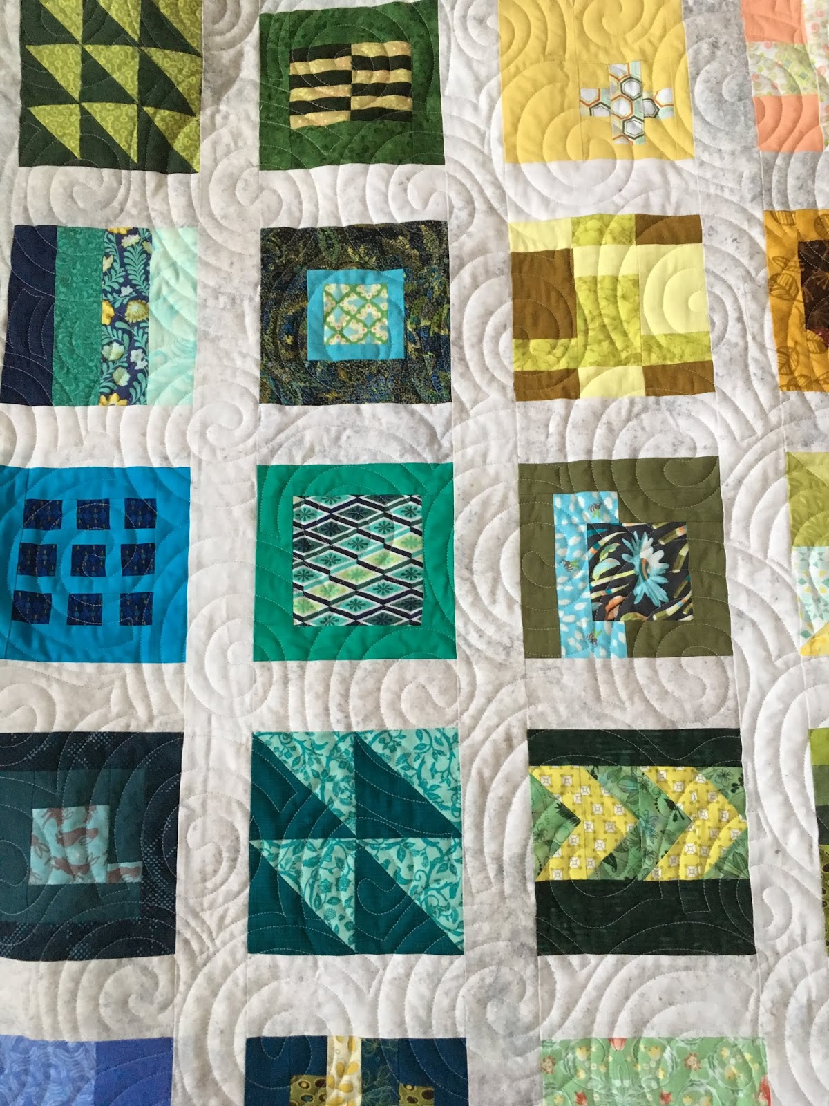 mmm quilts: 100 Modern Quilt Blocks 2