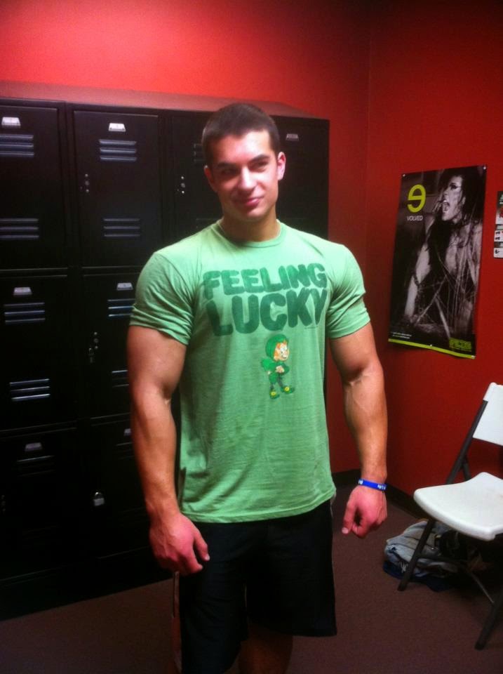 the beauty of male muscle: Kirill