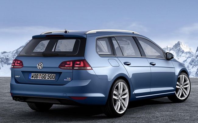 Volkswagen Golf Variant 4Motion launched | Carsfresh