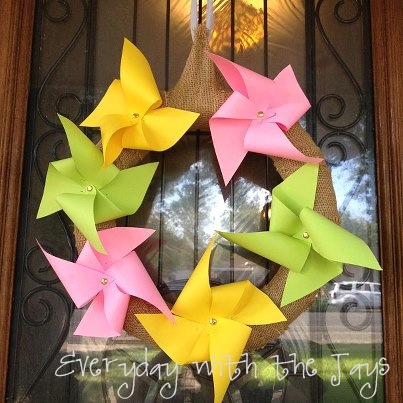 Everyday with the Jays: [make] Pinwheel Wreath