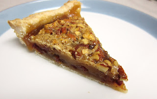 The Vegan Chronicle: Pecan and Date Pie