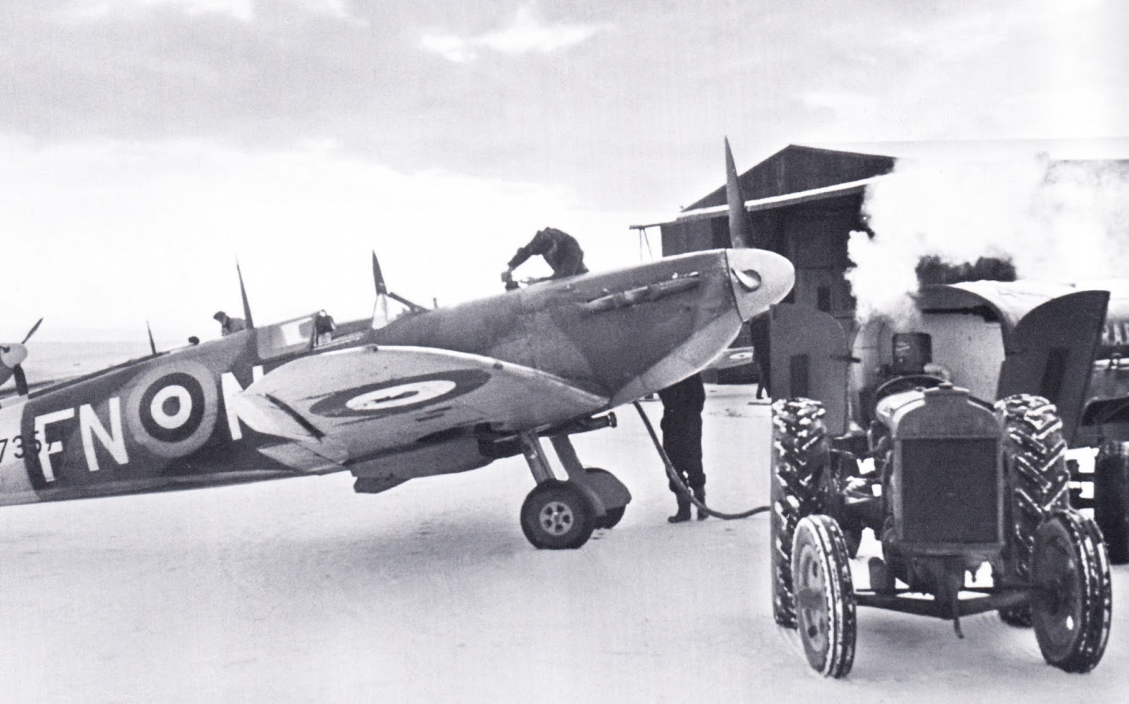 Airplanes in the skies + FAF history: RAF 331. - Norwegian Squadron