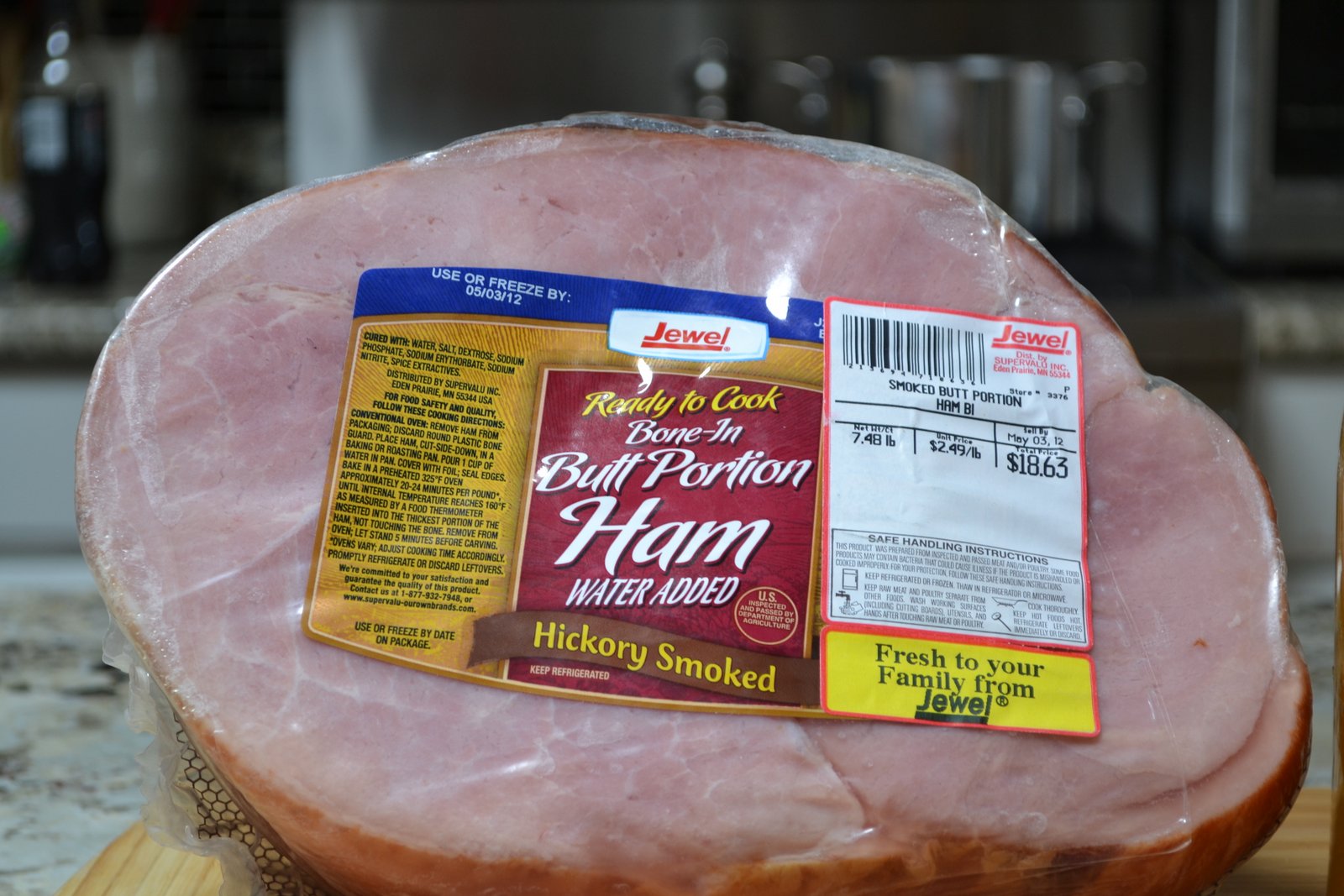 Hardly Housewives: The Best Easter Ham You Have Ever Had. Ever.